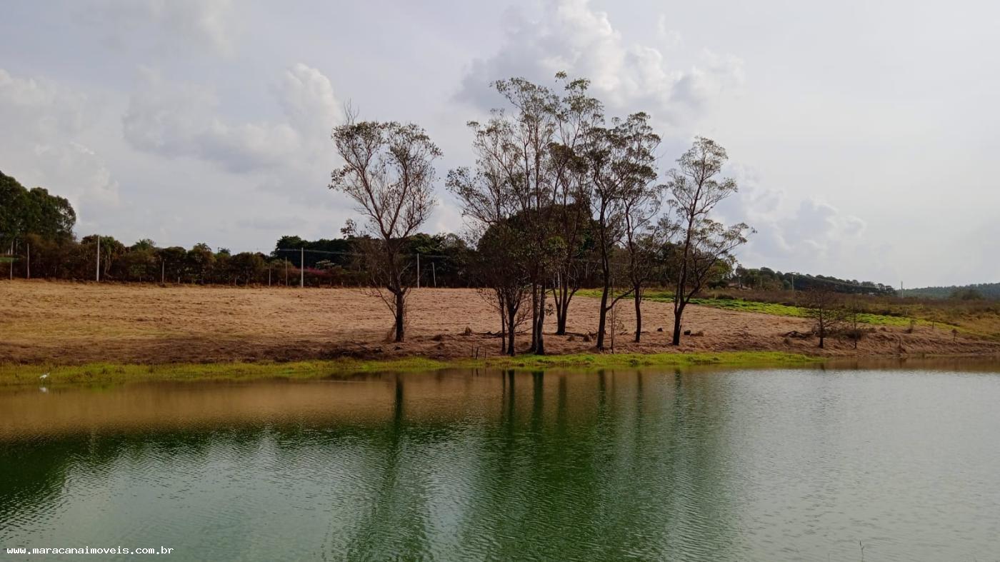 10 terrenos com ótima topografia em meio a natureza e muita tranquilidade!
